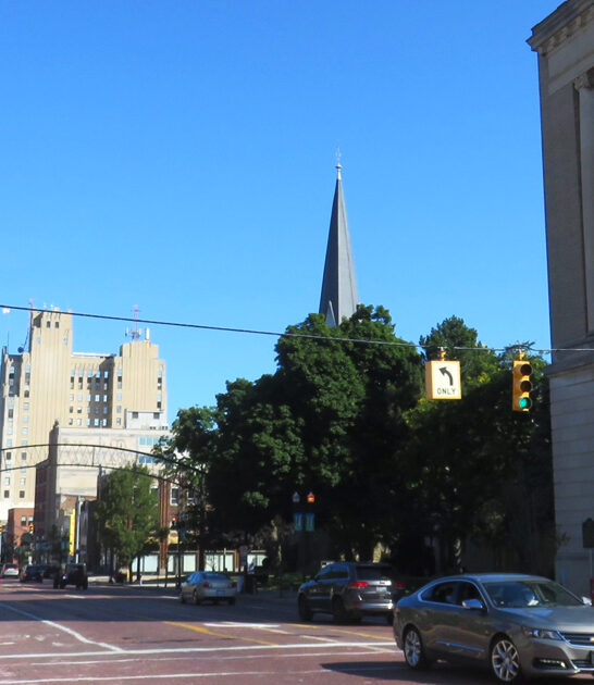 underrated towns michigan retirees ftr