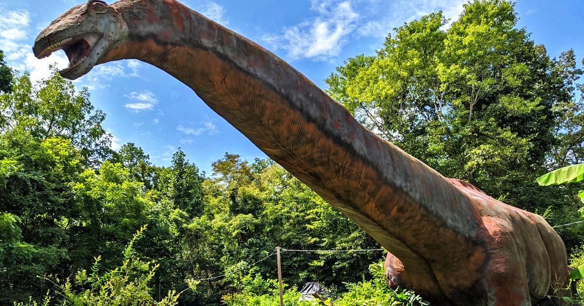 The Whimsical Dinosaur Park In Tennessee That Will Transport You To ...