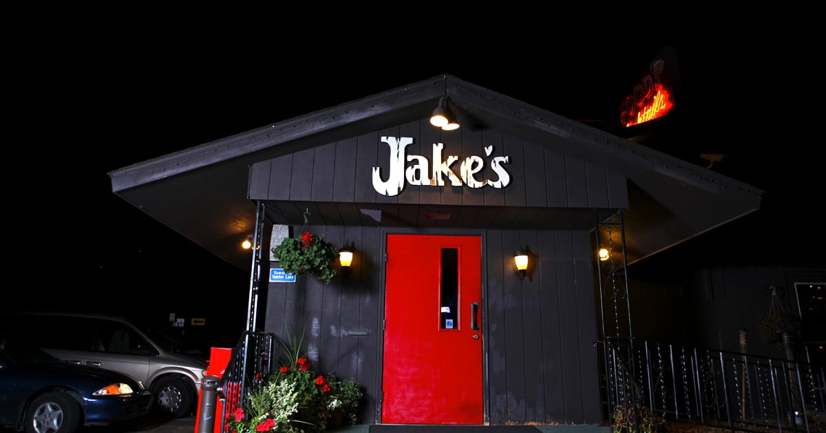 People Drive From All Over Wisconsin To Eat Fish Fry At This Unassuming ...