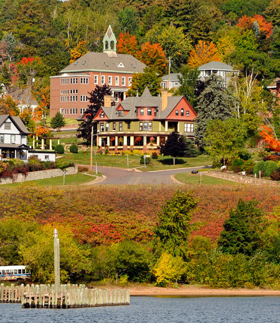 wisconsin relaxing peaceful towns ftr