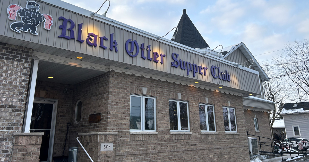 People Drive From All Over Wisconsin To Eat Haddock At This Tiny Supper ...