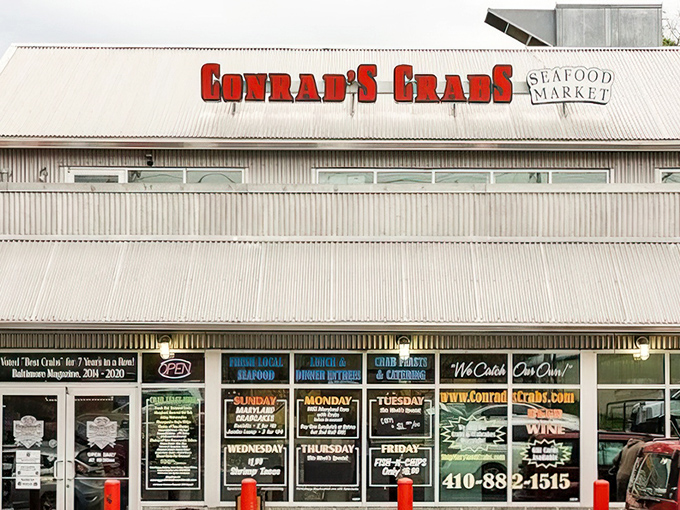 Welcome to seafood heaven, where the parking lot's always full and nobody's complaining about the wait.