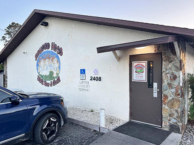 The unassuming exterior of Sauced Hogs proves once again that the best BBQ joints often hide behind the simplest facades. Smoke signals worth following!
