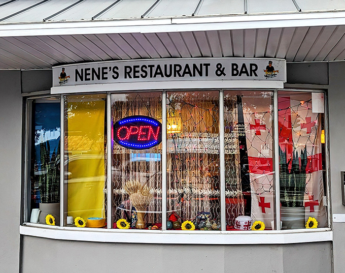 Tucked away like Tampa's best-kept secret, this colorful storefront practically winks at passing foodies.