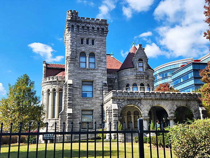 A castle in Atlanta? Yes, please! Rhodes Hall's Romanesque Revival architecture stands as a magnificent stone sentinel on bustling Peachtree Street.