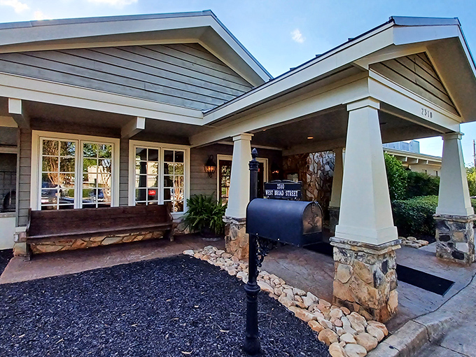 The welcoming craftsman-style exterior of Hilltop Grille promises culinary magic before you even step through the door.