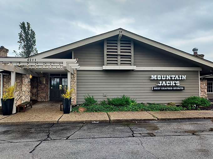 The unassuming exterior of Mountain Jack's hides its culinary treasures like a poker champion with four aces saying "I'll just check."