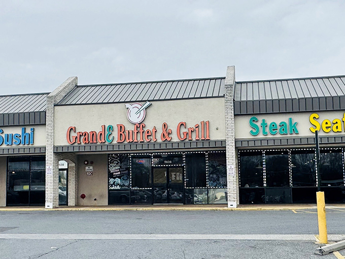 The unassuming storefront of GrandE Buffet & Grill proves once again that culinary treasures often hide in plain sight at strip malls across America.