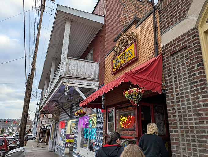 The iconic red awning of O'Betty's beckons hungry visitors like a beacon of hope for the hot dog deprived. Athens' brick-lined streets never smelled so good.