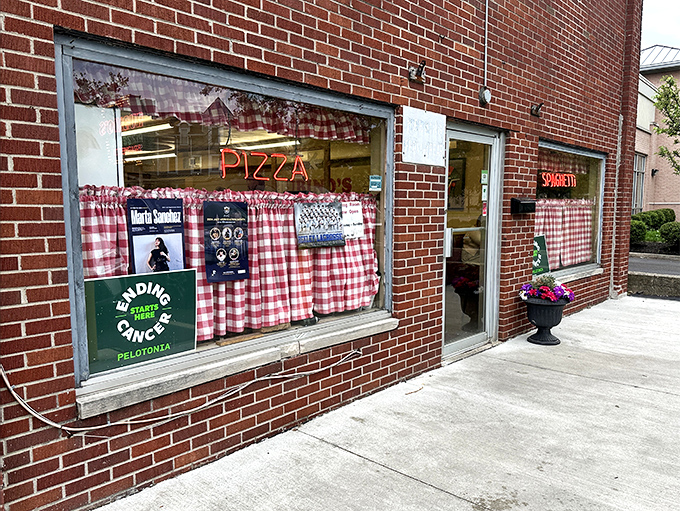 This brick building isn't just eye-catching&mdash;it's a beacon for pizza pilgrims who've been making the journey to this Bexley landmark for generations.