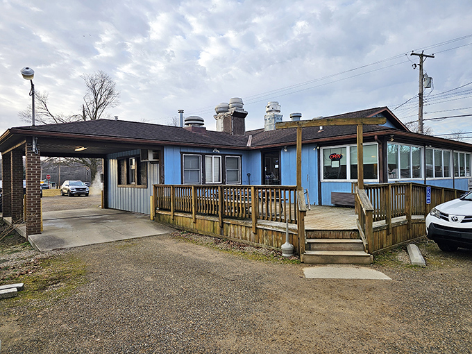 The blue exterior might not scream "culinary destination," but that humble facade hides Ohio comfort food magic worth the drive from anywhere.