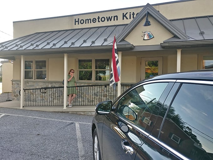 The unassuming exterior of Hometown Kitchen beckons like an old friend, promising comfort food treasures that no fancy city restaurant could match.