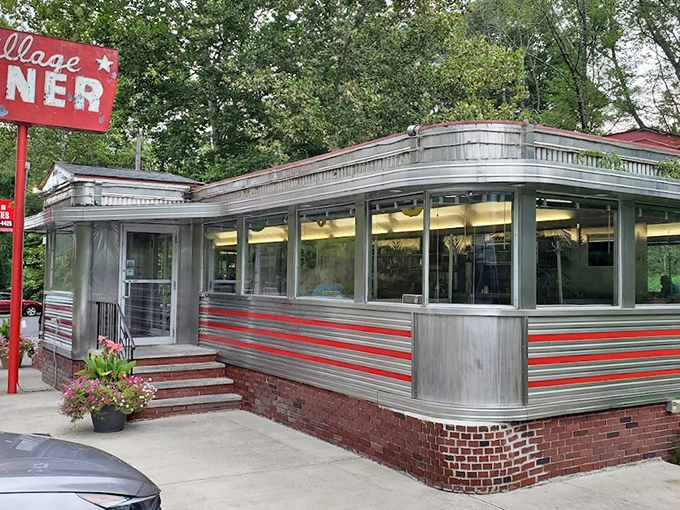 That iconic red sign against the Pennsylvania sky is like a beacon for hungry travelers. Classic Americana at its finest.