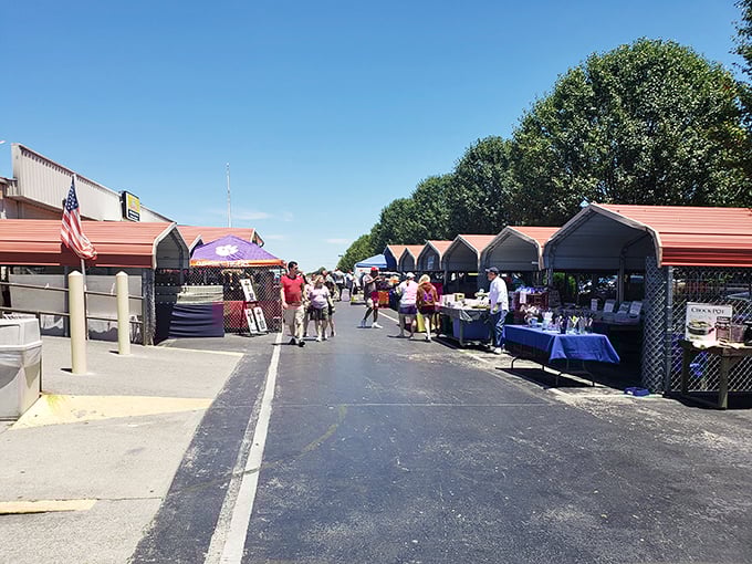 The entrance to treasure-hunting paradise! Great Smokies Flea Market's exterior promises adventures that'll have your wallet whispering, "Be gentle with me."