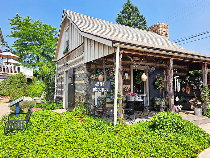 Stone walls that have witnessed centuries of American history stand proudly under blue Pennsylvania skies, welcoming hungry travelers to this historic culinary landmark.