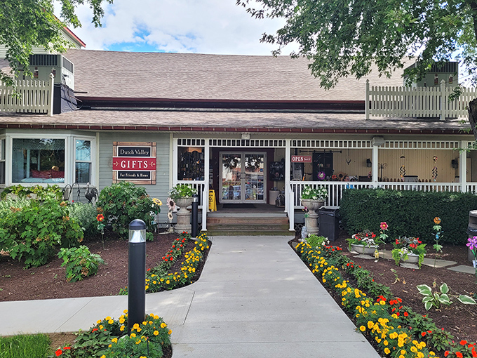 This charming facade whispers "come hungry" louder than any neon sign ever could.