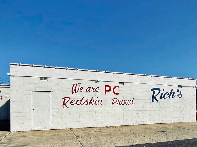 That "Home Town Owned... Home Town Proud" promise isn't just painted rhetoric&mdash;it's delicious reality.