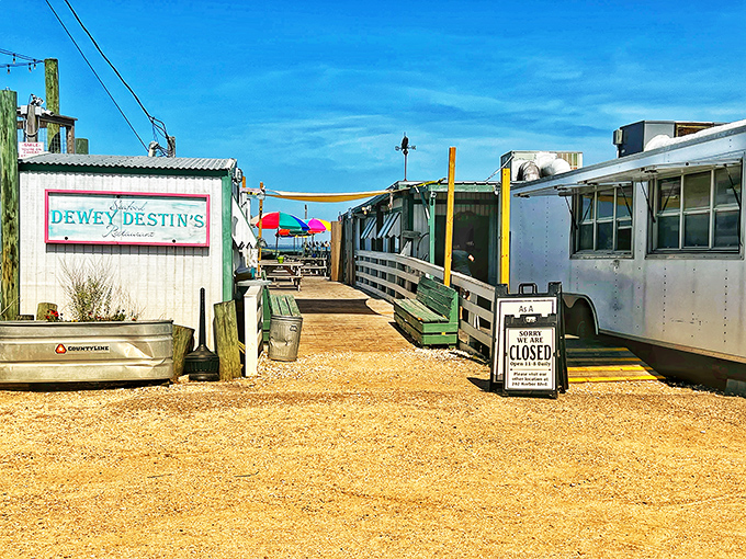 The kind of unassuming entrance that makes you wonder if you're in the right place – until you smell what's cooking inside.