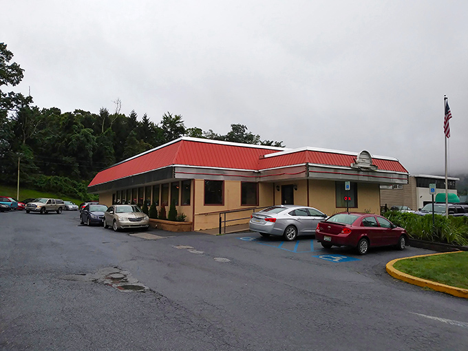 The red-roofed sanctuary of comfort food stands proudly along Route 11/15, an unassuming treasure that's been fueling Pennsylvania appetites for generations.