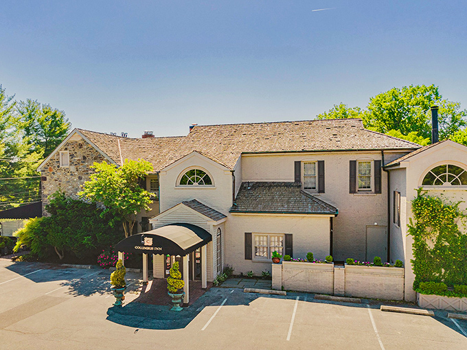 The historic stone fa&ccedil;ade of Columbus Inn welcomes you like an old friend who happens to be an excellent cook.