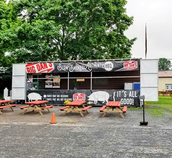 The unassuming exterior of Big Dan's BBQ proves once again that the best smoke signals don't come from fancy buildings but from serious pitmasters.