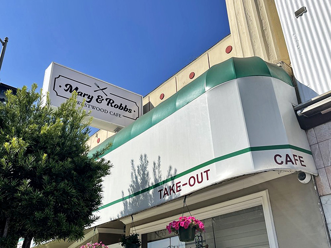 Mary & Robb's classic green-trimmed exterior says everything you need to know: no pretense, just honest food waiting inside. Like a time machine to when diners ruled America.