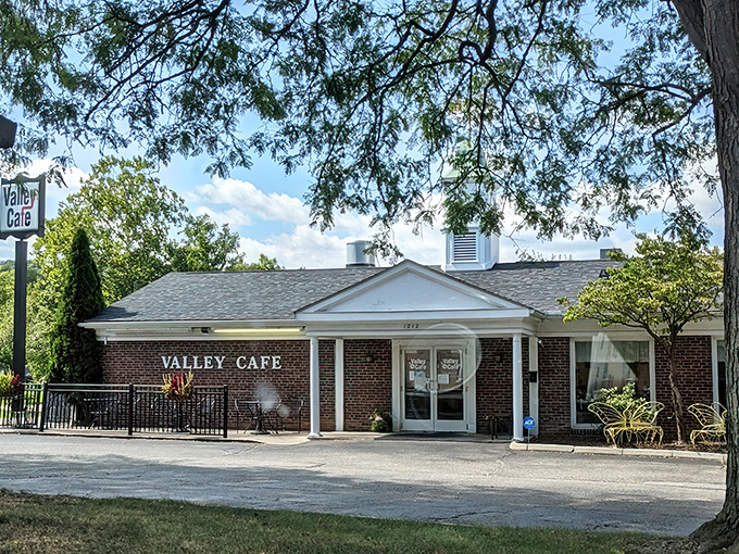 The unassuming brick exterior of Valley Caf&eacute; hides culinary treasures within, like finding a Picasso at a yard sale.