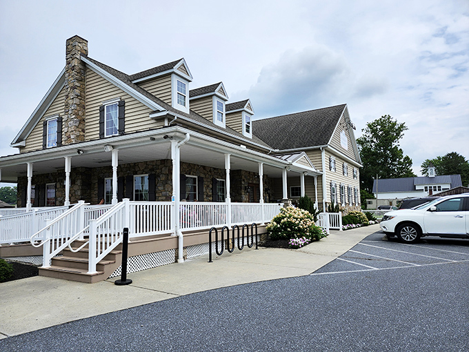 The farmhouse-style exterior of Fox Meadows Creamery welcomes visitors like a dairy-filled Shangri-La. This isn't just a pit stop&mdash;it's a destination.