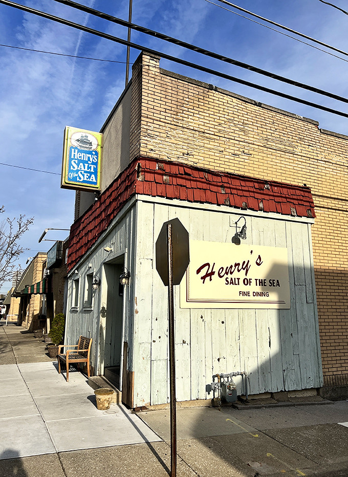 The unassuming exterior of Henry's Salt of the Sea proves once again that culinary treasures often hide behind the most modest facades.