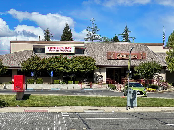 The Western welcome begins at the door. Cattlemens' rustic exterior promises what every carnivore dreams of&mdash;a serious steak experience awaiting inside.