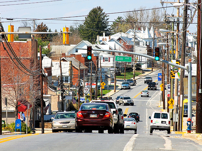 Main Street Hampstead captures that perfect small-town America vibe &ndash; where traffic jams mean three cars at a stoplight and everyone waves.