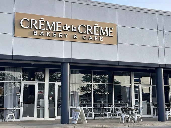 The elegant gold signage of Cr&eacute;me de la Cr&eacute;me beckons like a beacon of buttery hope in Columbus. Resistance is futile.