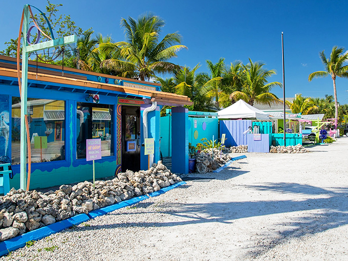 Those vibrant buildings aren't just colorful &ndash; they're practically auditioning for a starring role in a tropical dream sequence.
