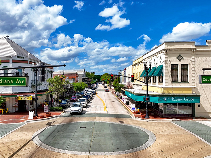 DeLand's serene lakes and fountains create nature's own water show right in the heart of town. Florida retirement without the beach crowds!
