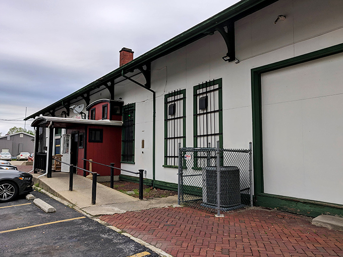 The Depot stands ready for another night of cheesy bread dreams and cold beer revelations in downtown Fremont.
