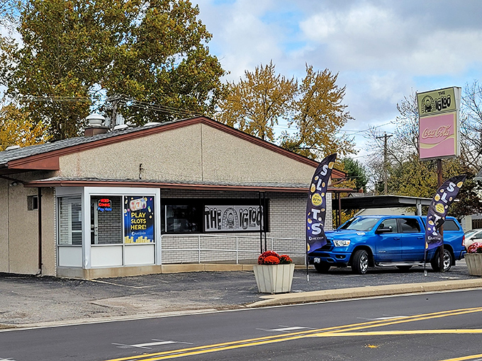 The unassuming exterior of The Igloo Diner in Peru, Illinois&mdash;proof that culinary treasures often hide in plain sight.