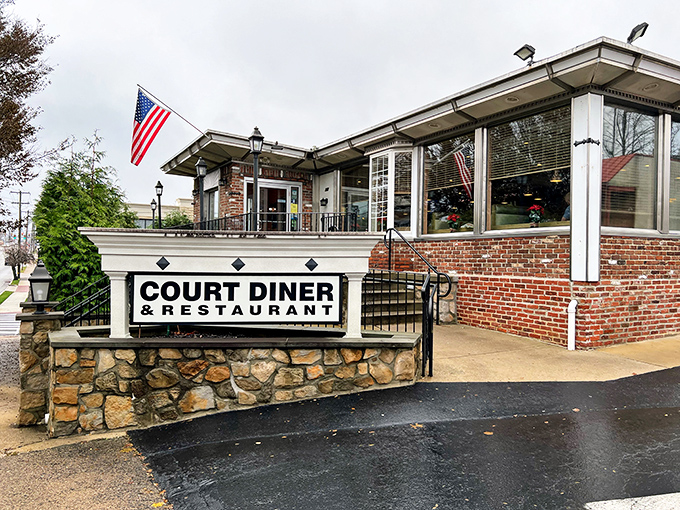 Classic diner charm meets modern comfort in this welcoming Delaware County breakfast destination.