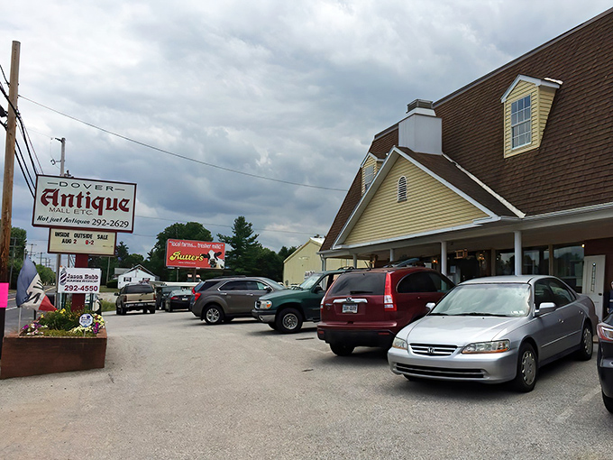 The colonial-style exterior of Dover Antique Mall beckons treasure hunters with its dormer windows and welcoming porch&mdash;architectural foreplay for the vintage delights within.