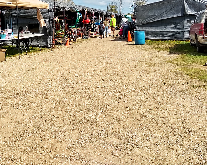The entrance to treasure-hunting paradise. Gravel pathways lead to canopied stalls where one person's castoffs become another's must-haves.