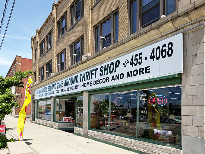 The iconic yellow-brick fa&ccedil;ade of Cobb's beckons bargain hunters with its green-trimmed entrance &ndash; a portal to treasure hunting adventures in Erie.