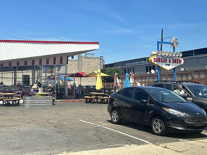 The retro Vegas-meets-1950s sign alone is worth the trip. Boulevard Burger and Brew beckons hungry travelers with mid-century charm and the promise of comfort food paradise.