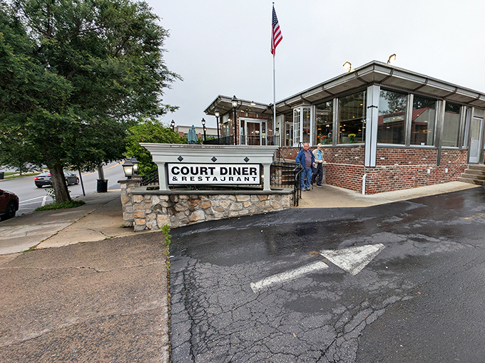 Classic diner charm meets modern comfort in this welcoming Delaware County breakfast destination.