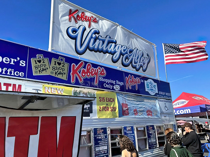 The gateway to treasure hunting paradise! Kobey's Vintage Alley sign promises adventures that'll make your inner collector do a happy dance.