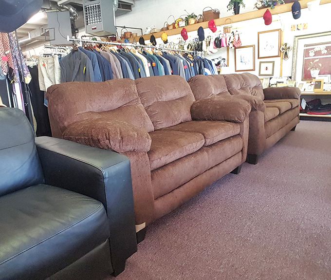 Brown sofas lined up like eager puppies waiting for adoption. One man's castoff becomes another's Netflix marathon headquarters.