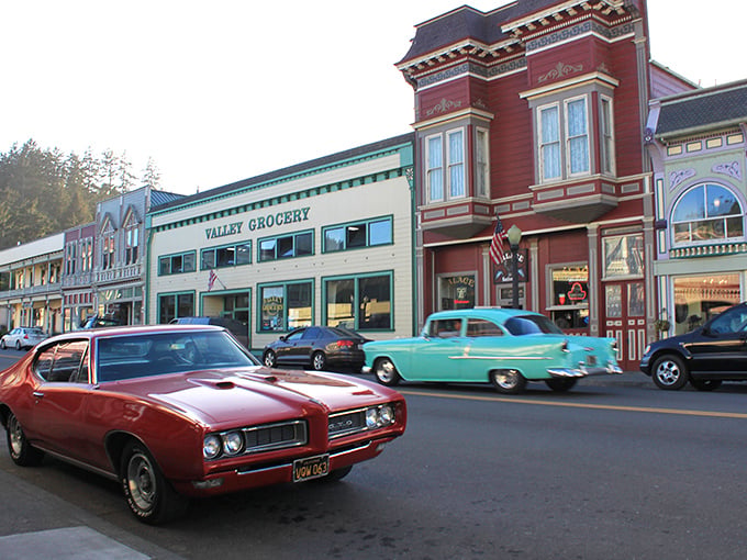 Main Street Ferndale looks like a movie set, but these Victorian storefronts are the real deal&mdash;no Hollywood magic required.