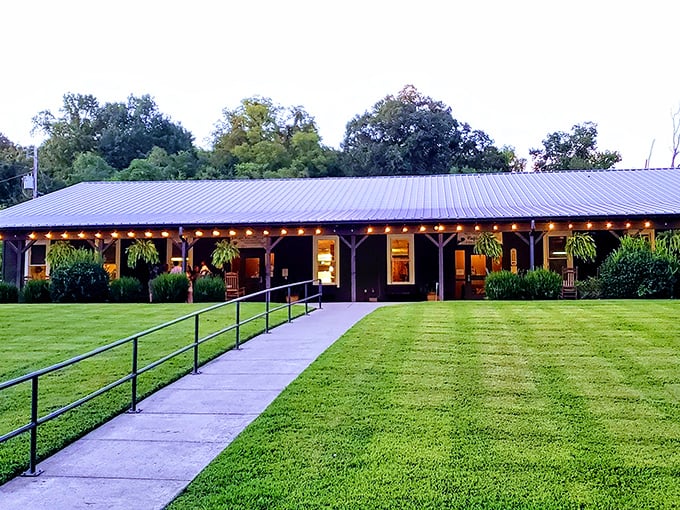 The unassuming exterior of Catfish House proves once again that culinary treasures often hide in plain sight, waiting for hungry explorers.