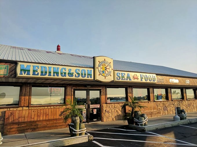 No fancy architectural flourishes here&mdash;just the promise of seafood that'll make you forget your table manners. The maritime equivalent of "come as you are."