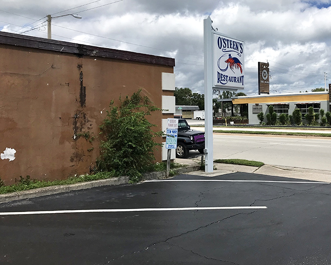 This humble storefront holds treasures that would make pirates jealous – golden, crispy, life-changing treasures.