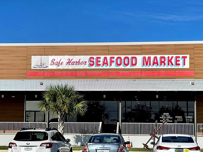 This unassuming spot has been causing traffic jams of hungry Floridians since before GPS was invented.