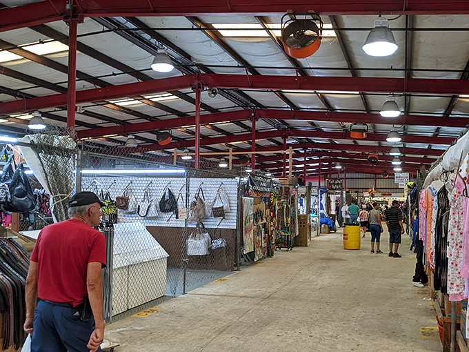 Welcome to treasure hunter heaven! International Market World's sprawling corridors promise adventures where someone's castoffs become your newfound treasures.